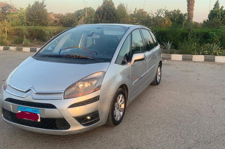 C4 Picasso Citroën 2012 Cairo Silver 5835166 - Car for sale : Hatla2ee