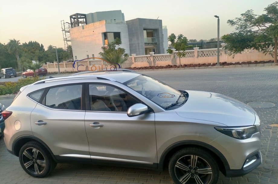 ZS MG 2019 6 October Silver 6213572 - Car for sale : Hatla2ee