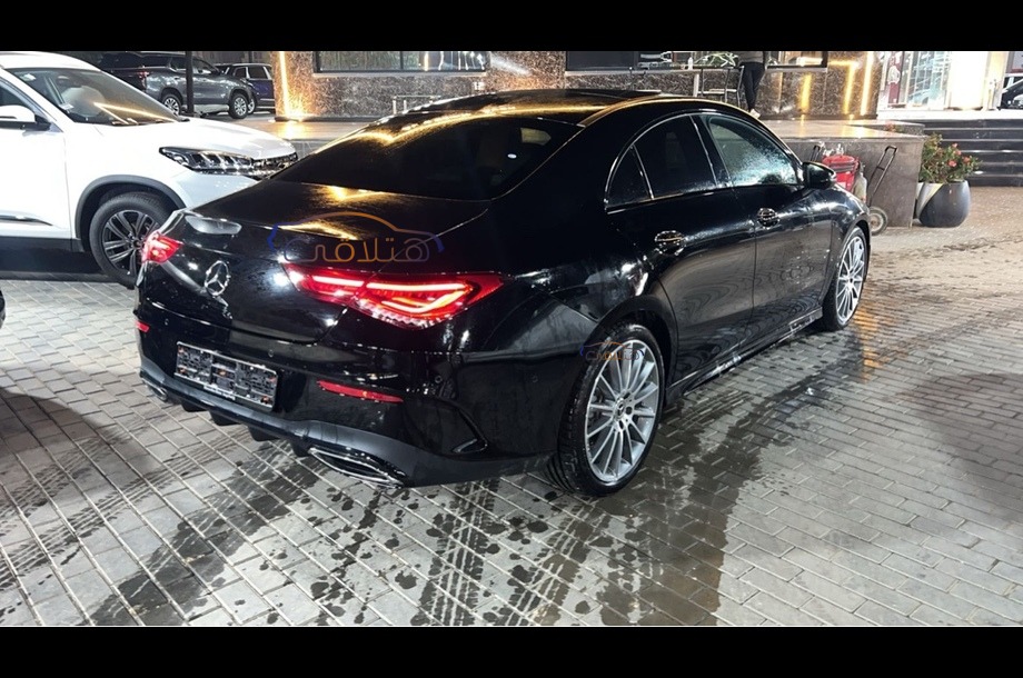 CLA 180 Mercedes 2023 6 October Black 6253198 - Car for sale : Hatla2ee