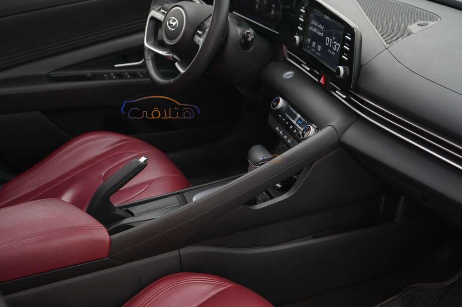 Elantra CN7 Hyundai 2021 Cairo White 6295211 - Car for sale : Hatla2ee