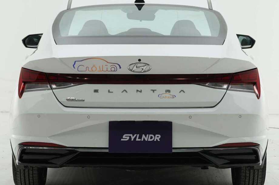 Elantra CN7 Hyundai 2021 Cairo White 6295211 - Car for sale : Hatla2ee