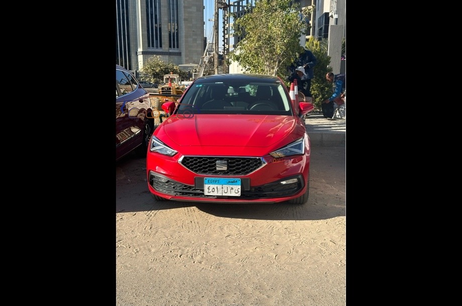 Leon Seat 2022 Tagamo3 - New Cairo Red 6305689 - Car for sale : Hatla2ee