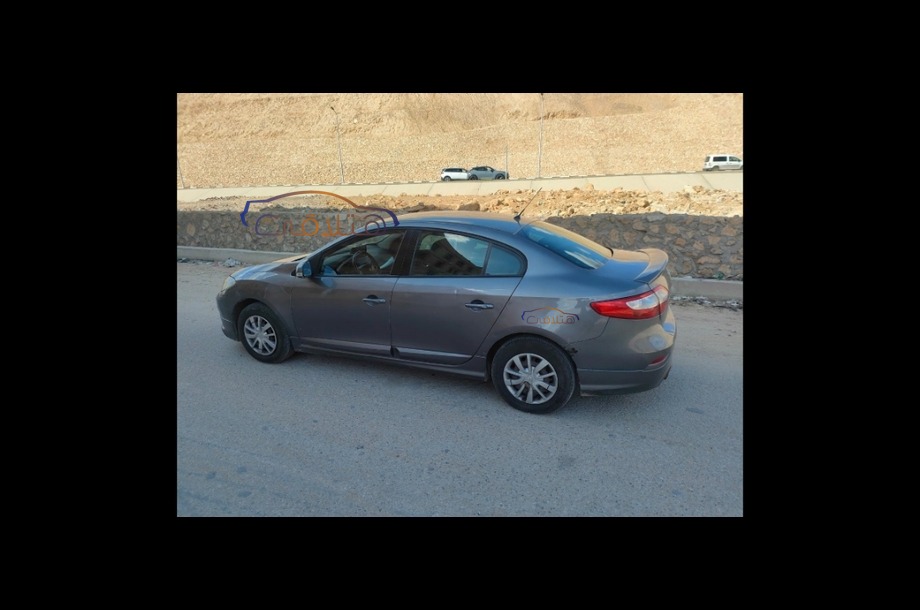 Fluence Renault 2012 Mokattam Silver 6308341 - Car for sale : Hatla2ee