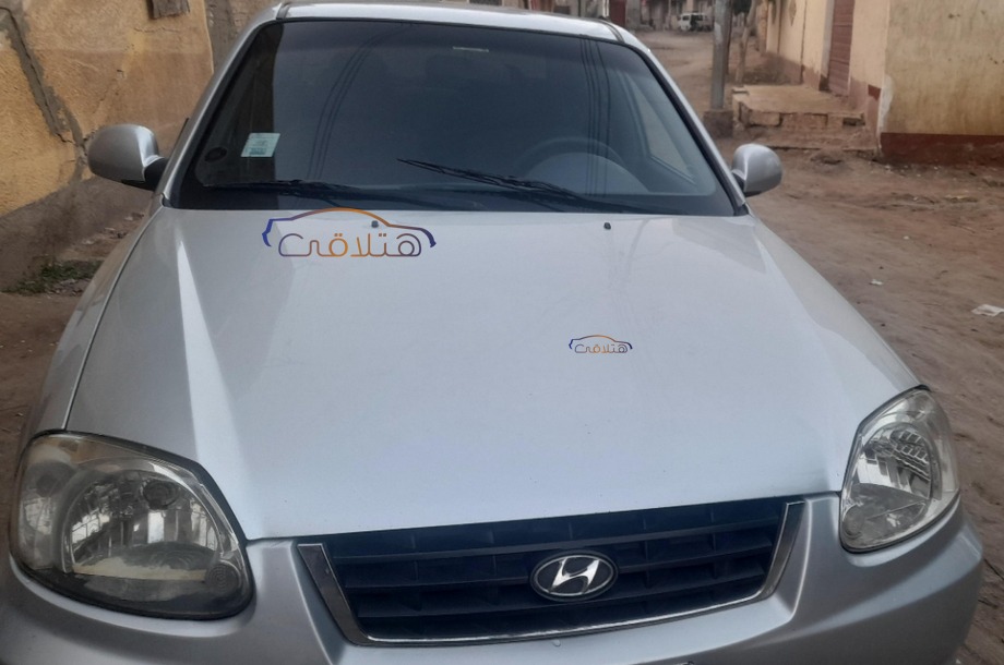 Verna Hyundai 2017 Kafr el-Sheikh Silver 6312553 - Car for sale : Hatla2ee