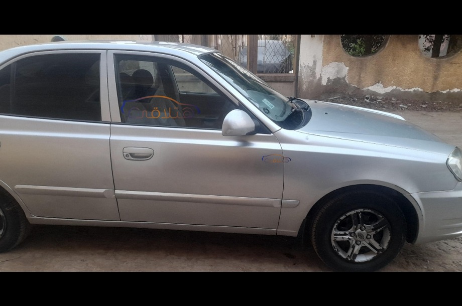 Verna Hyundai 2017 Kafr el-Sheikh Silver 6312553 - Car for sale : Hatla2ee