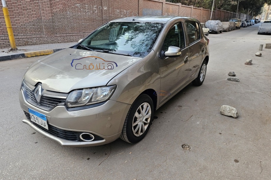 Sandero Renault 2015 El Haram Mocha 6313249 - Car for sale : Hatla2ee