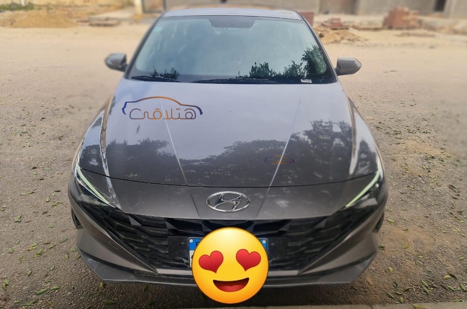 Elantra CN7 Hyundai 2022 Alexandria Silver 6349424 - Car for sale : Hatla2ee