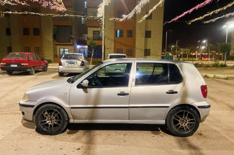 Polo Volkswagen 2000 Giza Silver 6352882 - Car for sale : Hatla2ee