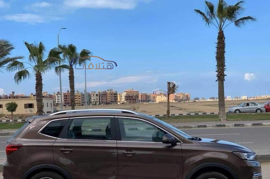 Rx5 MG 2020 Ismailia Brown 6358211 - Car for sale : Hatla2ee