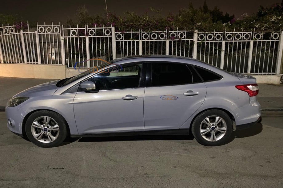 Focus Ford 2014 Cairo Dark grey 6362171 - Car for sale : Hatla2ee