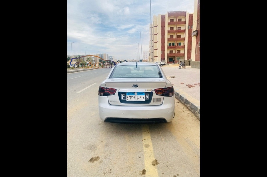 Cerato Kia 2010 Sohag Silver 6368728 - Car for sale : Hatla2ee