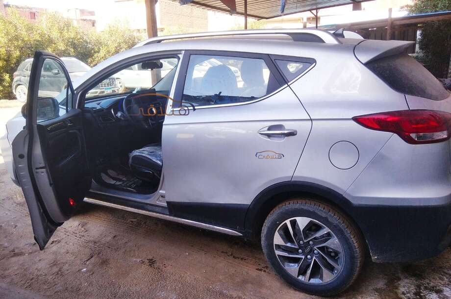 JS3 Jac 2021 Giza Silver 6383153 - Car for sale : Hatla2ee