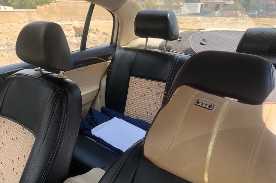 Polo Volkswagen 2009 Cairo Silver 6393529 - Car for sale : Hatla2ee