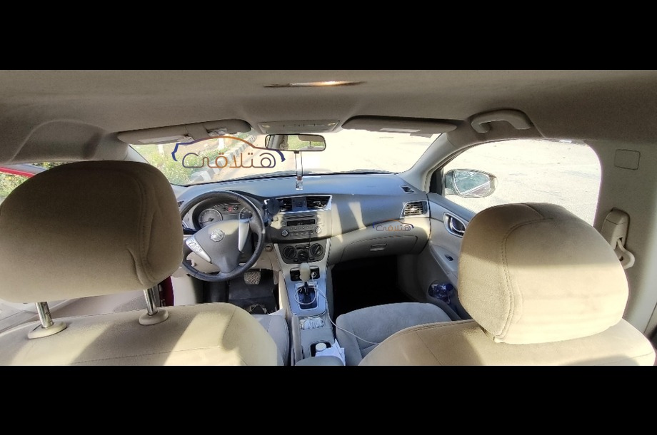 Sentra Nissan 2015 Mansoura Red 6417890 - Car for sale : Hatla2ee