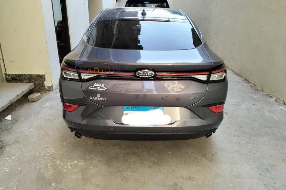 J7 Jac 2022 Ain Shams Gray 6421613 - Car for sale : Hatla2ee