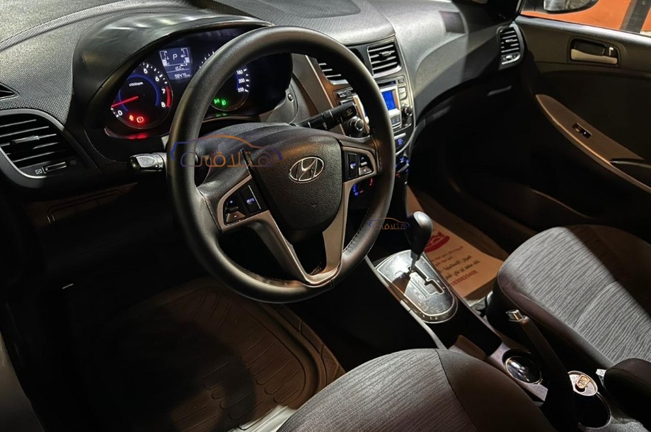 Accent RB Hyundai 2017 Cairo White 6429435 - Car for sale : Hatla2ee