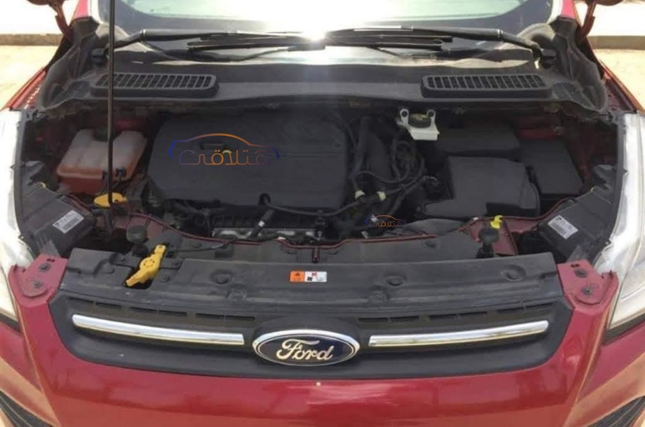 Kuga Ford 2015 Dokki Dark red 6438296 - Car for sale : Hatla2ee