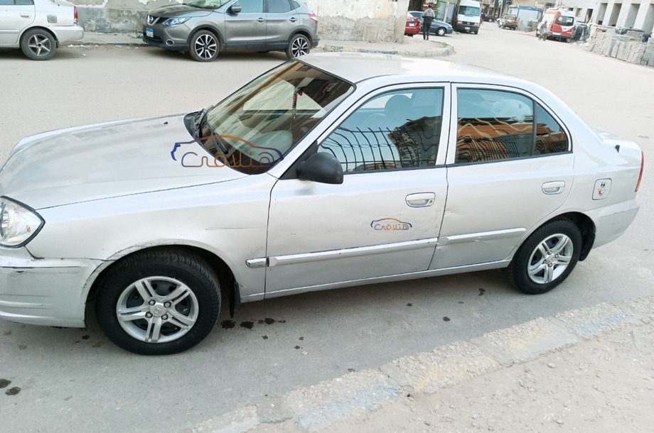 Verna Hyundai 2013 Ismailia Silver 6458737 - Car for sale : Hatla2ee