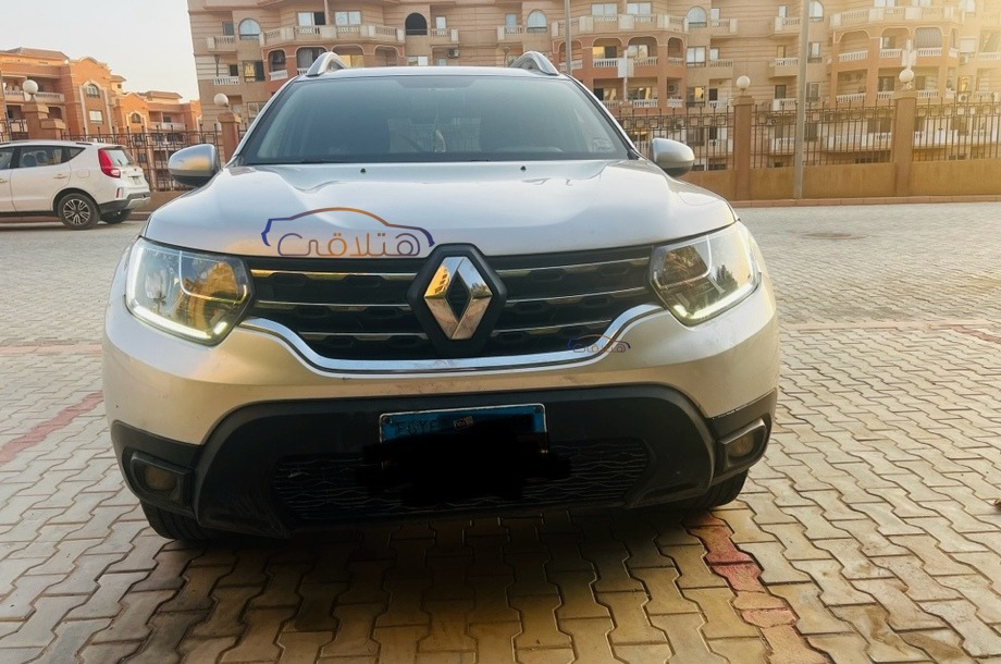 Duster Renault 2020 6 October Silver 6464901 - Car for sale : Hatla2ee