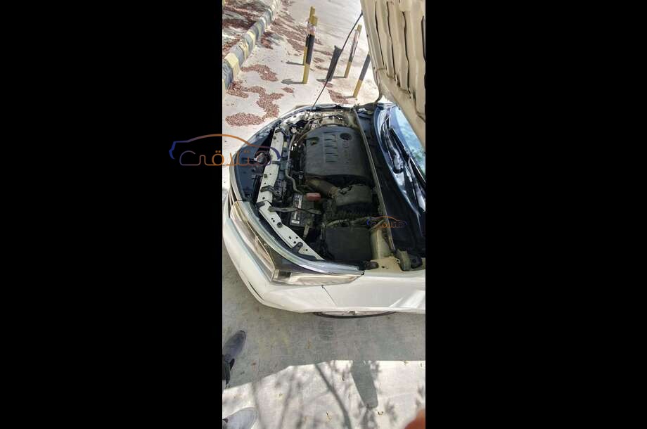 Corolla Toyota 2015 Yanbu al Bahr White 6465877 - Car for sale : Hatla2ee