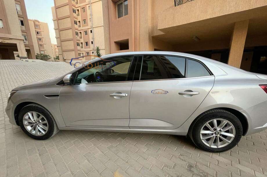 Megane Renault 2021 6 October Silver 6468363 - Car for sale : Hatla2ee