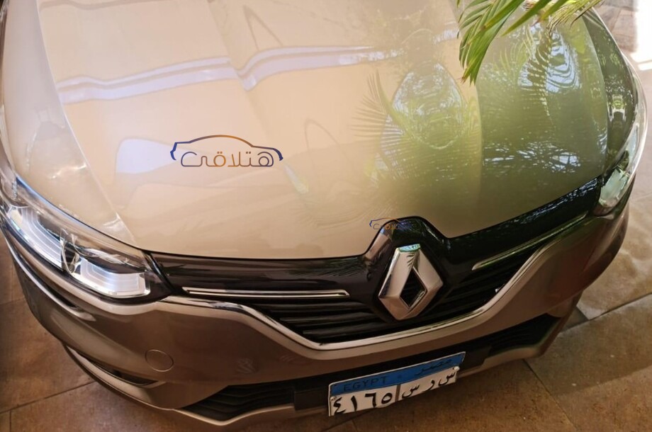 Megane Renault 2020 Alexandria Bronze 6469980 - Car for sale : Hatla2ee