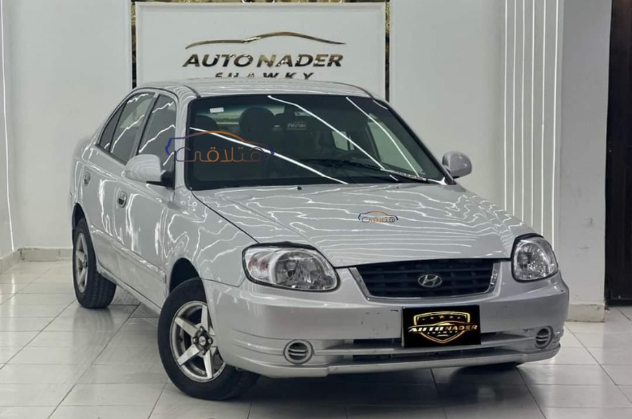 Verna Hyundai 2015 6 October Silver 6471493 - Car for sale : Hatla2ee