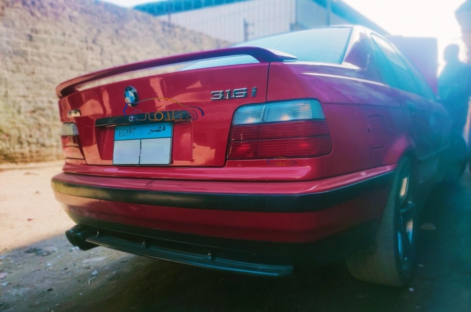 316 BMW 1993 Faqous Red 6489225 - Car for sale : Hatla2ee