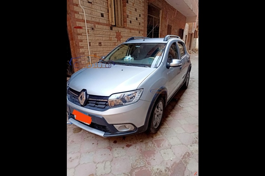 Sandero Step Way Renault 2021 Kerdasa Silver 6493573 - Car for sale ...