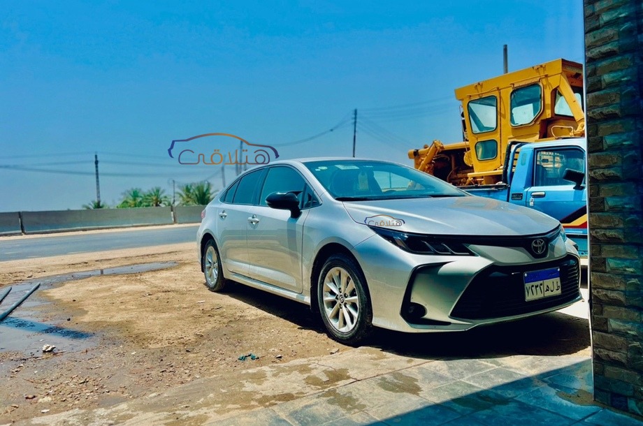 Corolla Toyota 2022 Ismailia Silver 6496944 - Car for sale : Hatla2ee