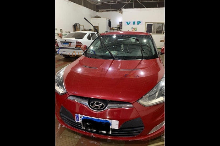 Veloster Hyundai 2012 6 October Red 6497016 - Car for sale : Hatla2ee