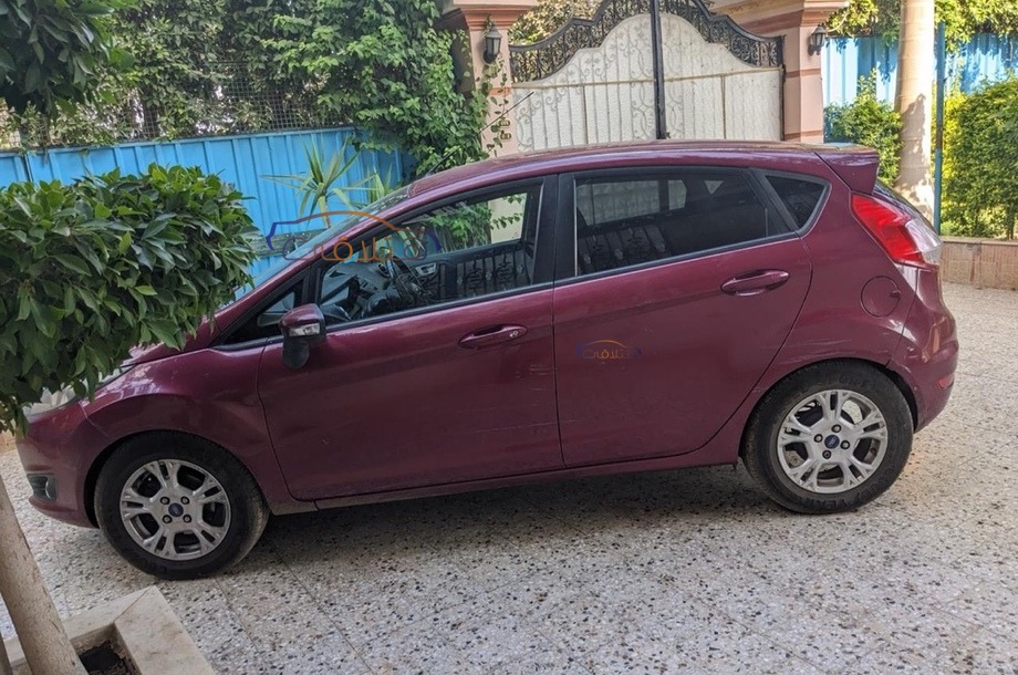 Fiesta Ford 2013 Shibin el Kom Dark red 6507571 - Car for sale : Hatla2ee