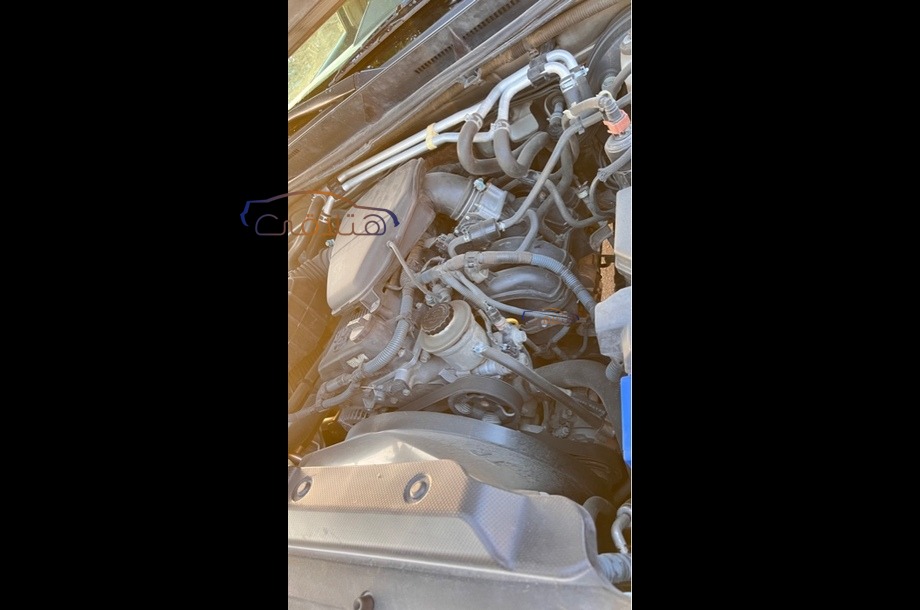 Prado Toyota 2013 Sharqia White 6513202 - Car for sale : Hatla2ee