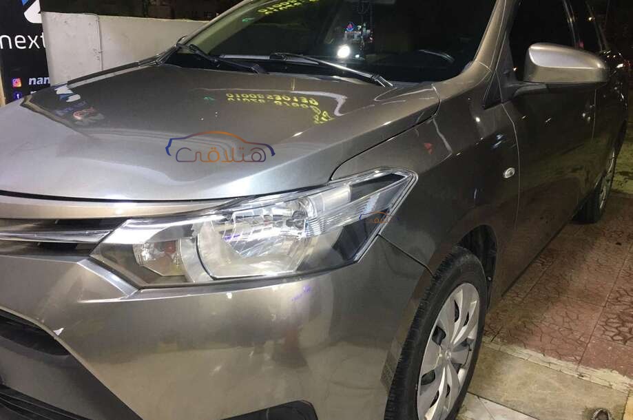 Yaris Toyota 2014 Pyramids Gardens Bronze 6522235 - Car for sale : Hatla2ee