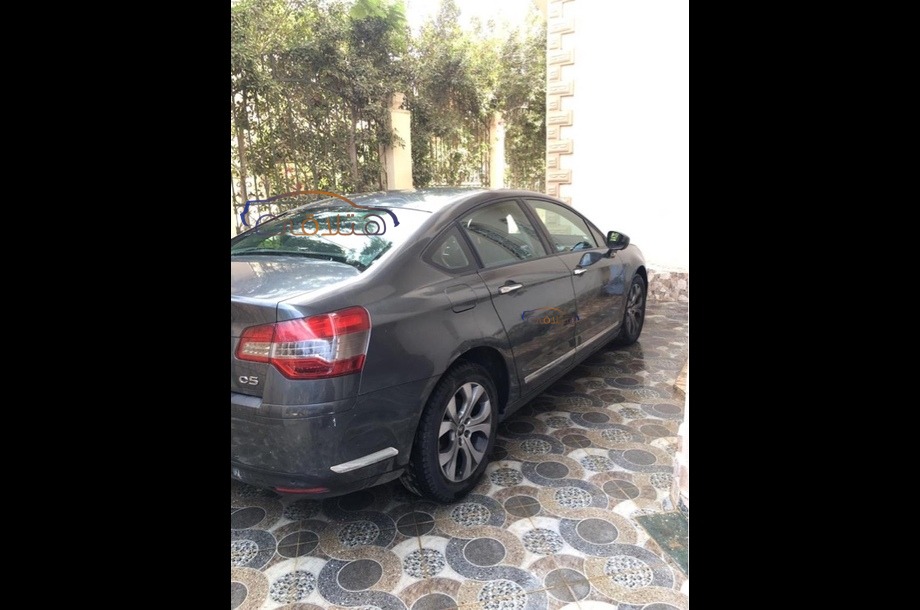 C5 Citroën 2015 Obour City Dark grey 6531345 - Car for sale : Hatla2ee