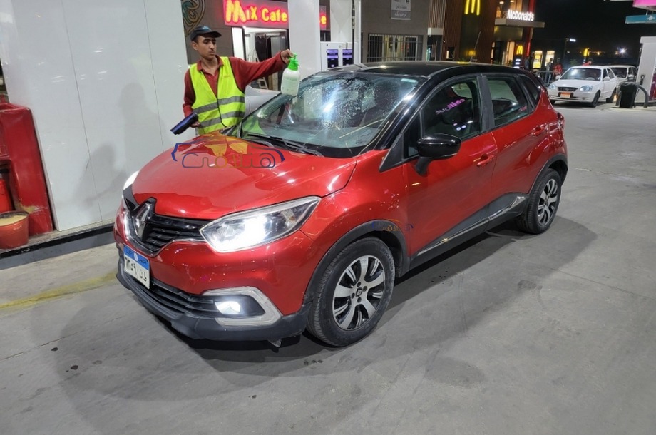 Captur Renault 2019 6 October Red 6541013 - Car for sale : Hatla2ee