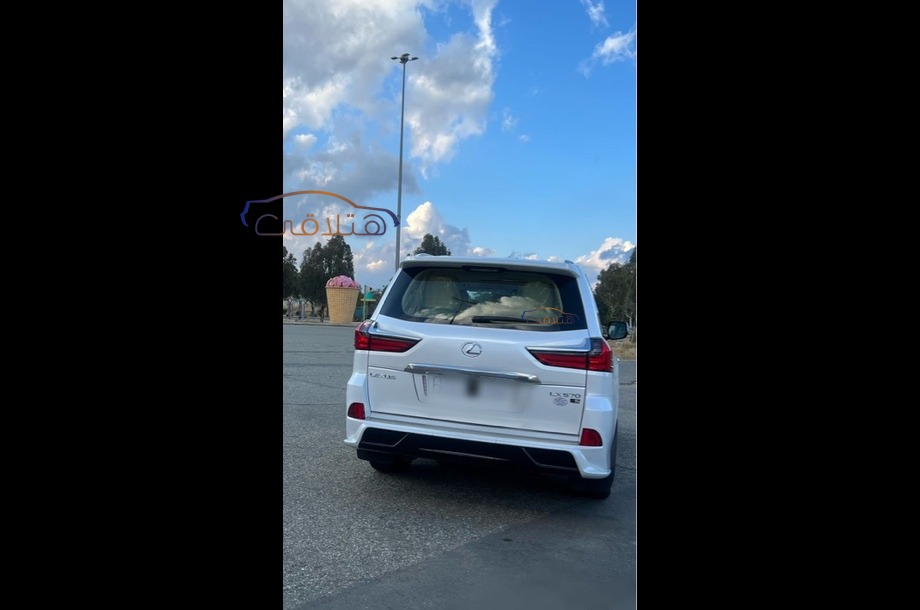 LX 570 Lexus 2021 Riyadh White 6541124 - Car for sale : Hatla2ee