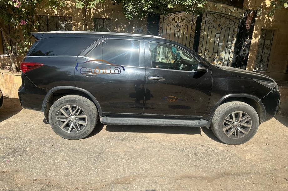 Fortuner Toyota 2018 Pyramids Gardens Black 6546708 - Car for sale ...