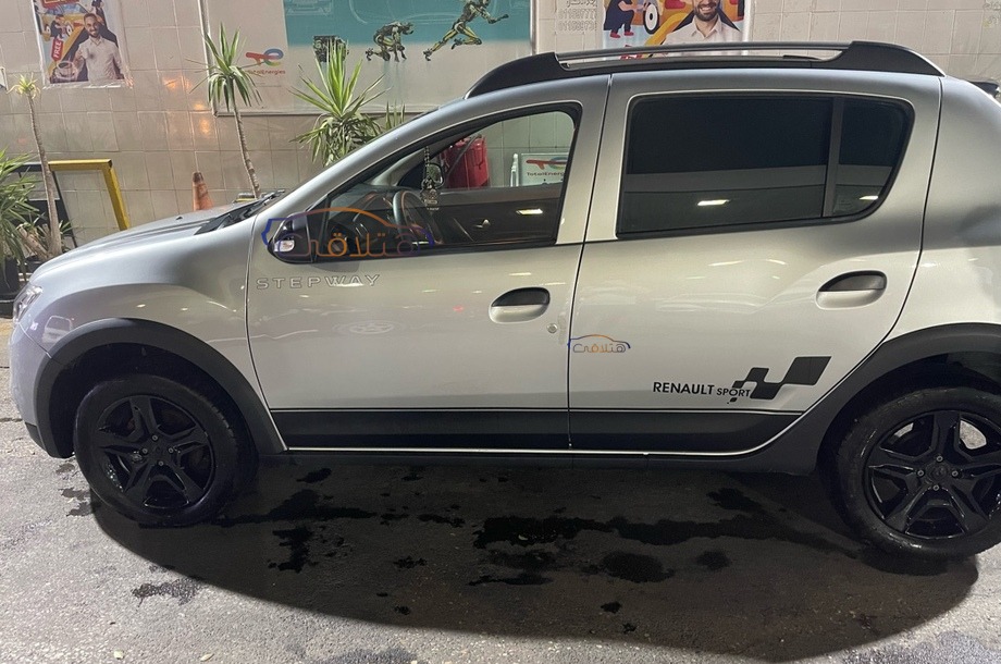 Sandero Step Way Renault 2022 Heliopolis Silver 6547847 - Car for sale ...