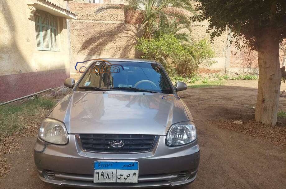Verna Hyundai 2017 Monufia Bronze 6551640 - Car for sale : Hatla2ee