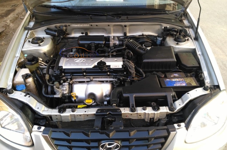Verna Hyundai 2010 Shobra Silver 6555057 - Car for sale : Hatla2ee