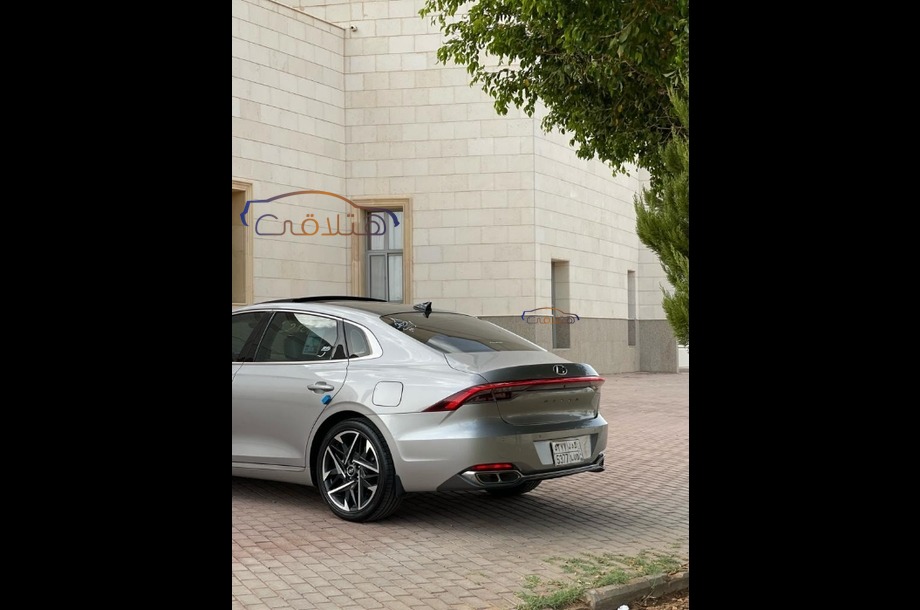 Azera Hyundai 2021 Jizan Silver 6555741 - Car for sale : Hatla2ee