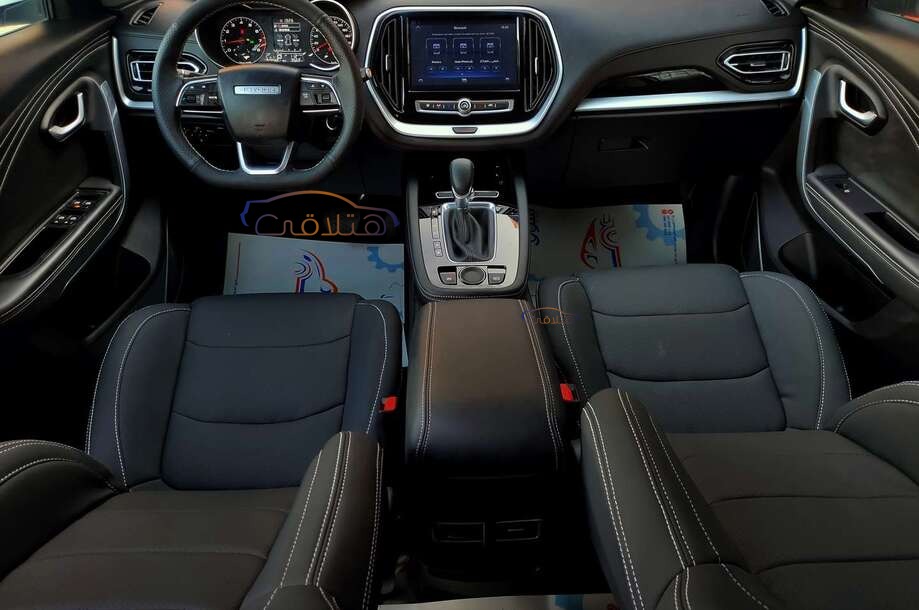 X70 Jetour 2024 Cairo White 6558186 - Car for sale : Hatla2ee