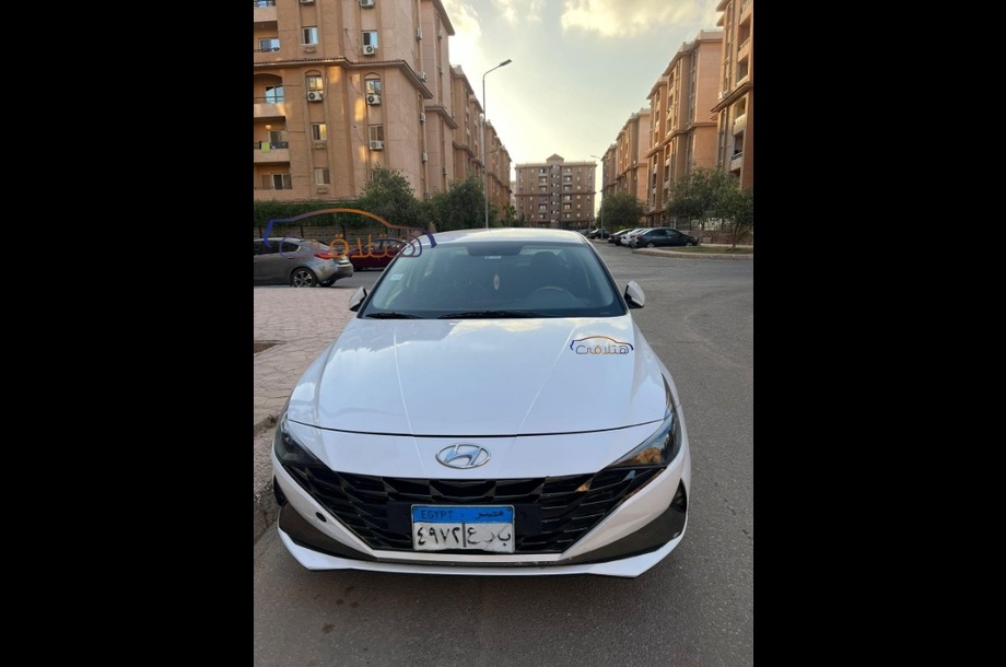 Elantra CN7 Hyundai 2021 Cairo White 6560442 - Car for sale : Hatla2ee