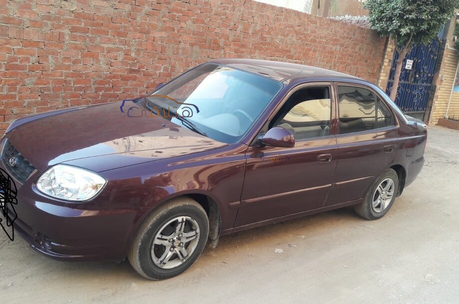 Verna Hyundai 2017 Heliopolis Dark red 6560550 - Car for sale : Hatla2ee