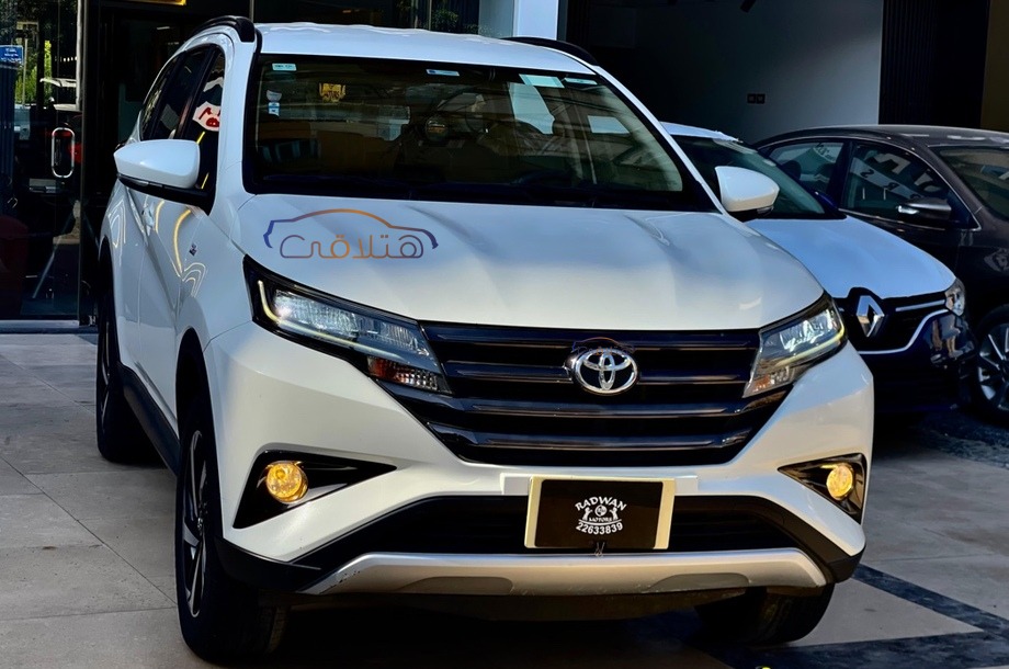 Rush Toyota 2022 Nasr city White 6575582 - Car for sale : Hatla2ee