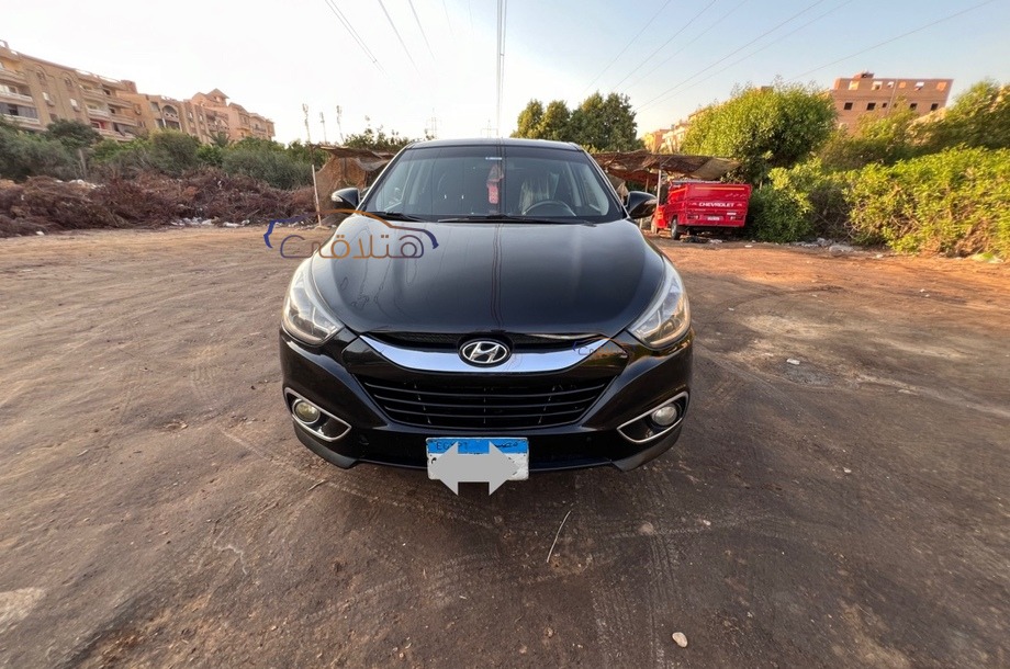 IX 35 Hyundai 2015 Pyramids Gardens Black 6580784 - Car for sale : Hatla2ee