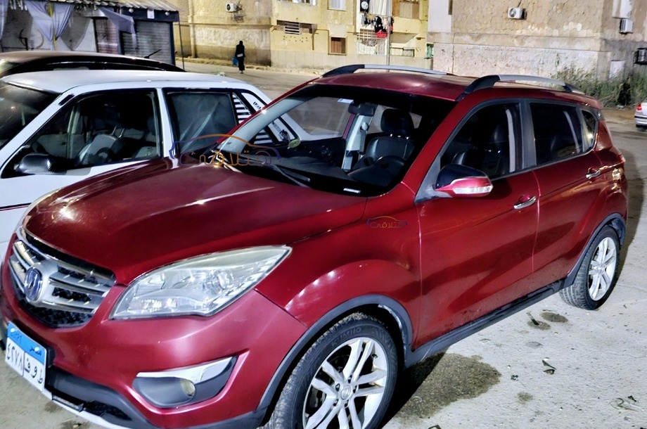CS 35 Changan 2016 Suez Red 6583223 - Car for sale : Hatla2ee