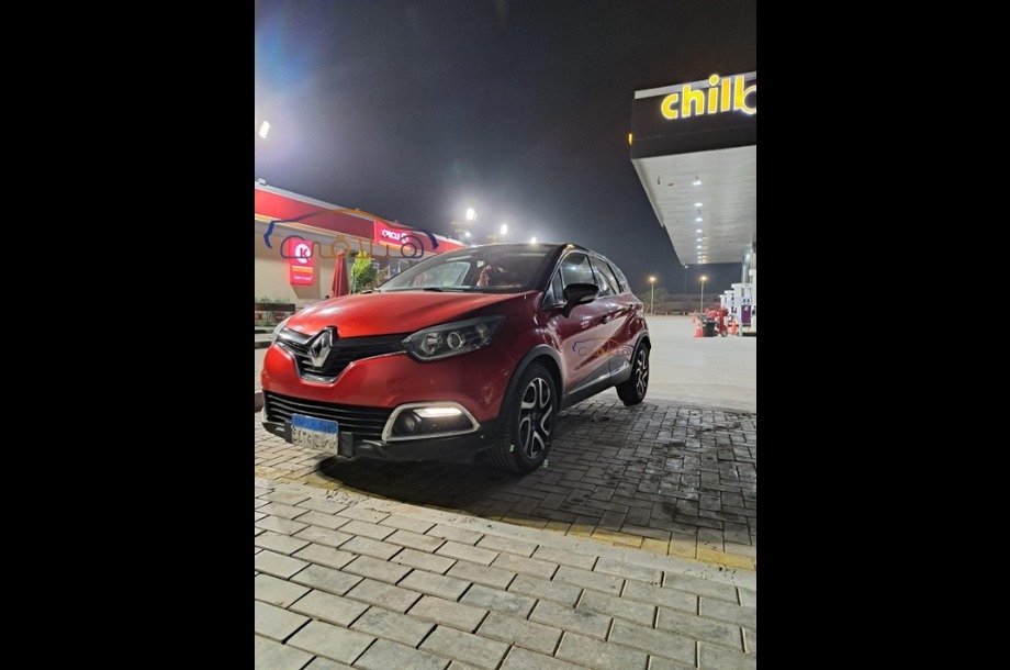 Captur Renault 2017 Alexandria Red 6585063 - Car for sale : Hatla2ee