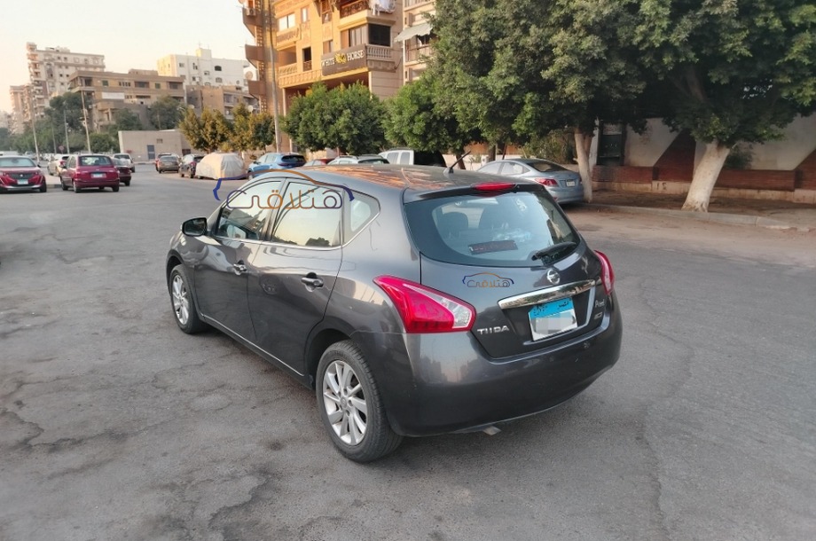 Tiida Nissan 2015 Heliopolis Dark grey 6589367 - Car for sale : Hatla2ee